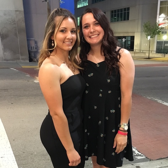 Jenna's Closet (@jennaosik13) | Poshmark